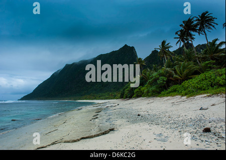 White sand beach on Ofu Island, Manua Island group, American Samoa ...