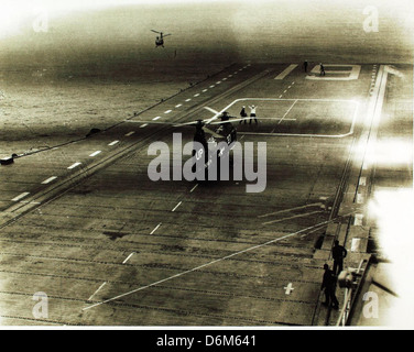 The HUP helicopter, a naval aircraft used in transport and rescue ...