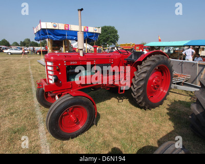 The Bolinder Munktel 350 is a vintage Swedish tractor known for its ...