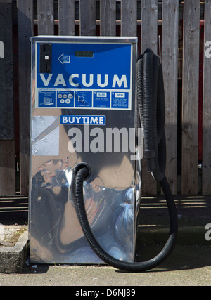 Car vacuum station Stock Photo - Alamy