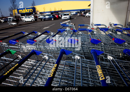 Makro logo sign ad Prague Czech Republic Stock Photo - Alamy