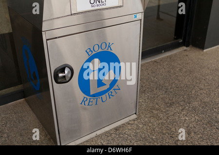 Public library book return drop box Stock Photo: 55881354 - Alamy