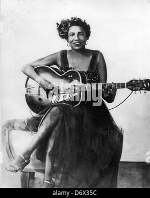 MEMPHIS MINNIE (1897-1973) US Blues guitarist about 1945 Stock Photo ...
