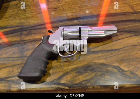 Magnum revolver with open chamber Stock Photo - Alamy