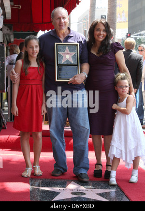 Ed O'Neill, Catherine Rusoff, Sophia O'Neill and Claire O'Neill Ed O ...