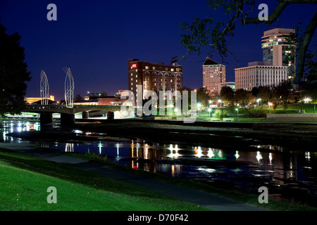 Wichita, Kansas, USA downtown skyline at dusk Stock Photo: 218097819 ...