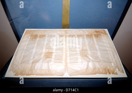 Codex Sinaiticus (Sinai Bible), Saint Catherine's Monastery (Saint ...