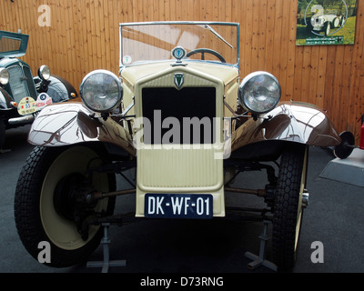 The 1931 DKW F1 is a pioneering vehicle, notable for its front-wheel ...