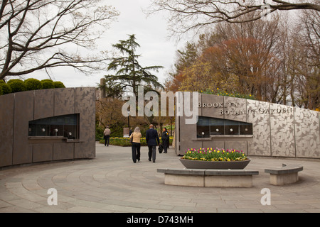 Fall colors at the Brooklyn Botanic Garden Stock Photo - Alamy