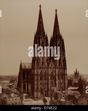 A photograph of the Cologne Cathedral (Kölner Dom) featuring the Kaiser ...