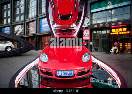 Clamshell Carstands The 'clamshell carstand' by Beijing-based design ...