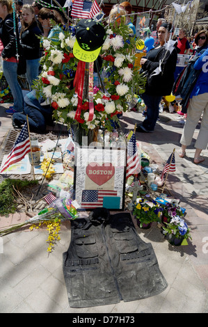 Boston Marathon bombing temporary memorial at Copley Square Boston ...