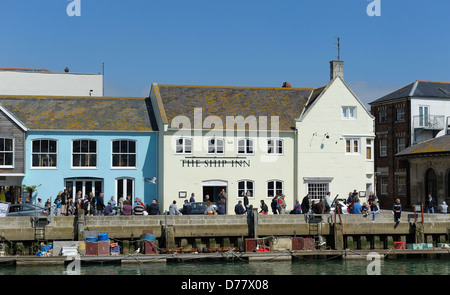 The Ship Inn, Weymouth, Dorset, England UK Stock Photo - Alamy