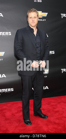 Alan Tudyk New York premiere of 'Transformers: Dark of the Moon' at TKS ...