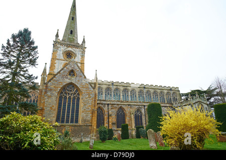 Holy Trinity Church where Shakespeare was baptised and is buried ...