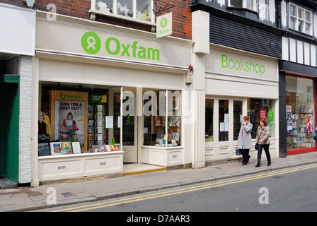 Oxfam Bookshop in Frodsham Street, Chester, England Stock Photo - Alamy