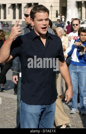 Matt Damon during a photo session at Brandenburg Gate in Berlin Stock ...