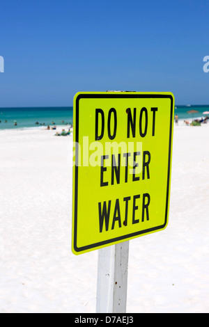 DO NOT ENTER WATER sign at Coquina beach Bradenton FL Stock Photo - Alamy