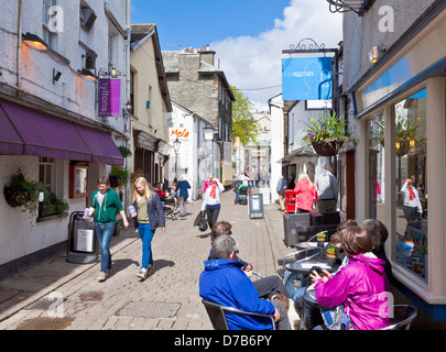 Bowness-on-windermere shops and tourists, Lake district, Cumbria ...