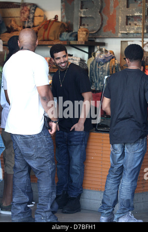 Rapper Drake is seen shopping with friends in Beverly Hills Los Angeles ...