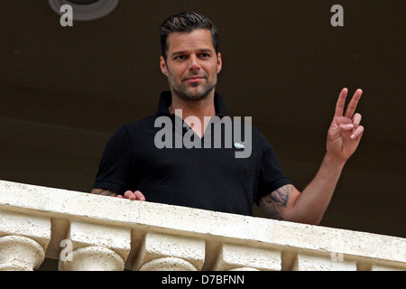 Ricky Martin posing on a balcony during at the Trump International Golf ...