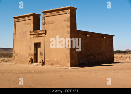 Lion Gate aka Apademak Temple, Naqa, northern Sudan Stock Photo - Alamy
