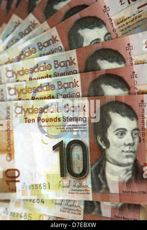 Clydesdale Bank ten pound note featuring Robert Burns and Edinburgh ...
