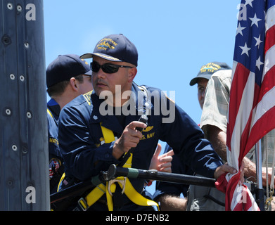 USS Cheyenne arrives in Guam. (8635970368 Stock Photo - Alamy