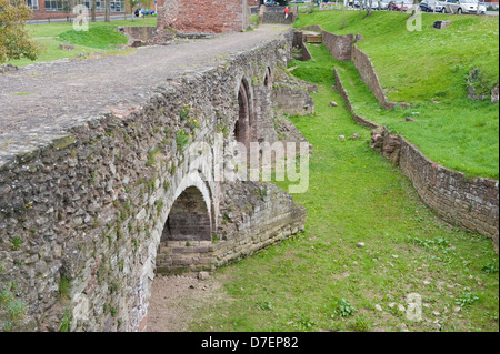 the medieval exe bridge in the city of exeter, devon, england, britain ...