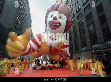 Balloon deflation at Macy's Thanksgiving Day Parade Stock Photo - Alamy