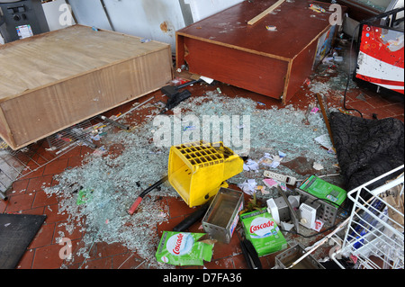 BROOKLYN, NY - OCTOBER 30: Destroyed grocery store in the Sheepsheadbay ...