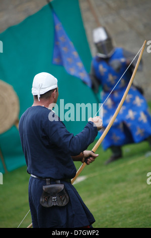 Performers at a medieval pageant wearing medieval costume Stock Photo ...