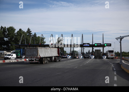 Chile express motorway tollgate Stock Photo - Alamy