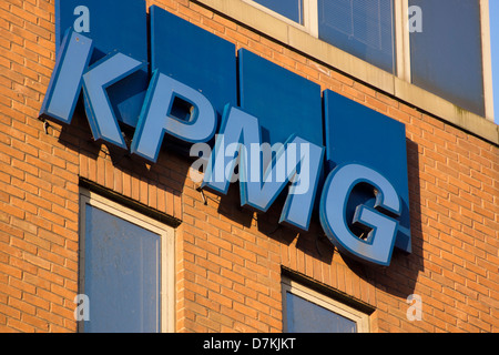 KPMG building in Leeds Stock Photo - Alamy