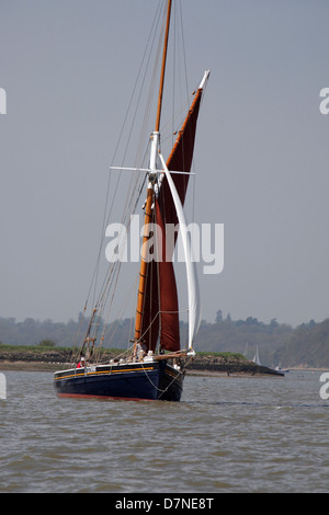 Gladys Bawley LO195 Gaff rigger . ‘Gladys’ is a beautiful 85ft sailing ...