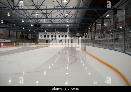 empty ice rink, hockey arena Stock Photo - Alamy