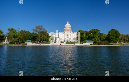 The United States Capitol and reflecting pool in Washington, DC Stock ...