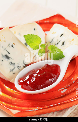 Blue cheese and fruit preserve Stock Photo - Alamy