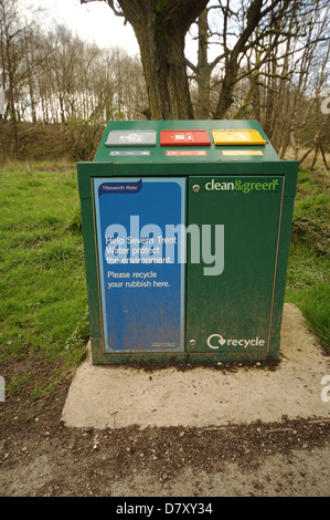 trash, bin, rubbish, sweepings, can, waste, squandering, object, single ...