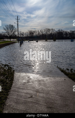 Rock River overflows and floods a park Stock Photo - Alamy