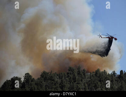 Frazier Park CA. May 15,2013 Helicopters make water drops as ...