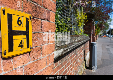 Fire hydrant sign on wall, UK Stock Photo: 9868054 - Alamy