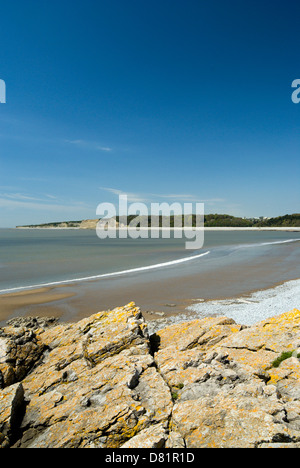 cold knap beach looking towards porthkerry, barry, vale of glamoergan ...