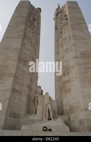 Sculptures on the Vimy Ridge memorial Stock Photo - Alamy