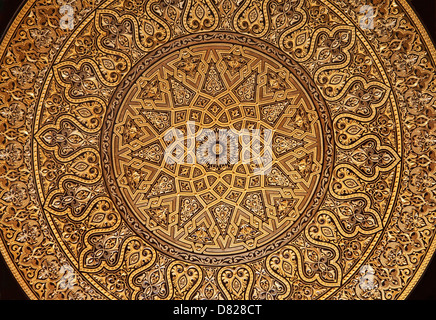 Toledo - Detail of typical damascening plate. Traditional handicrafts ...