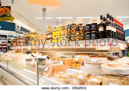 Delicatessen counter in a supermarket Stock Photo: 33327350 - Alamy