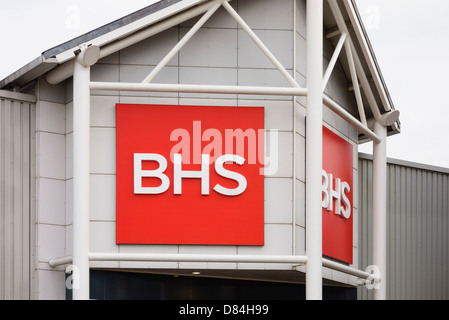 British Home Stores (BHS) store at Cardiff Bay retail park, Cardiff ...