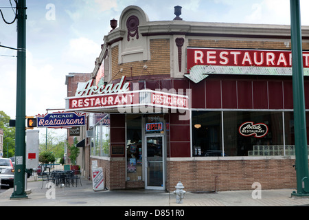 A view of the Arcade Restaurant in Memphis, Tennessee Stock Photo - Alamy