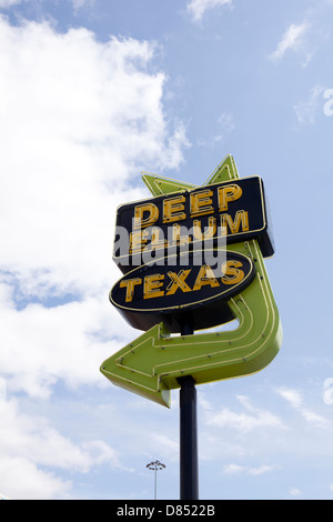 Deep Ellum Area of Dallas, Texas: Exterior of the historic Club ...
