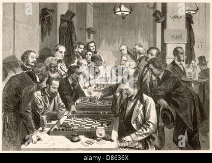 Chess In Paris Cafe Stock Photo - Alamy